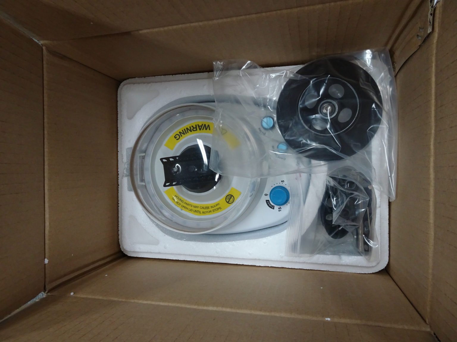 Argos(BM機器)/C-1000/マイクロチューブ遠心機/新古品 /￥38,500-(税込み・送料別途)