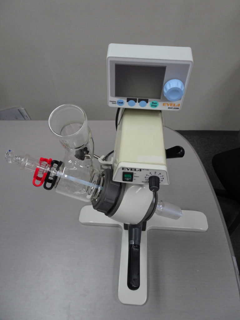 EYELA/N−1000＋NVC−2200B/真空制御ユニット付きエバポレーター/フラスコ各種付属/