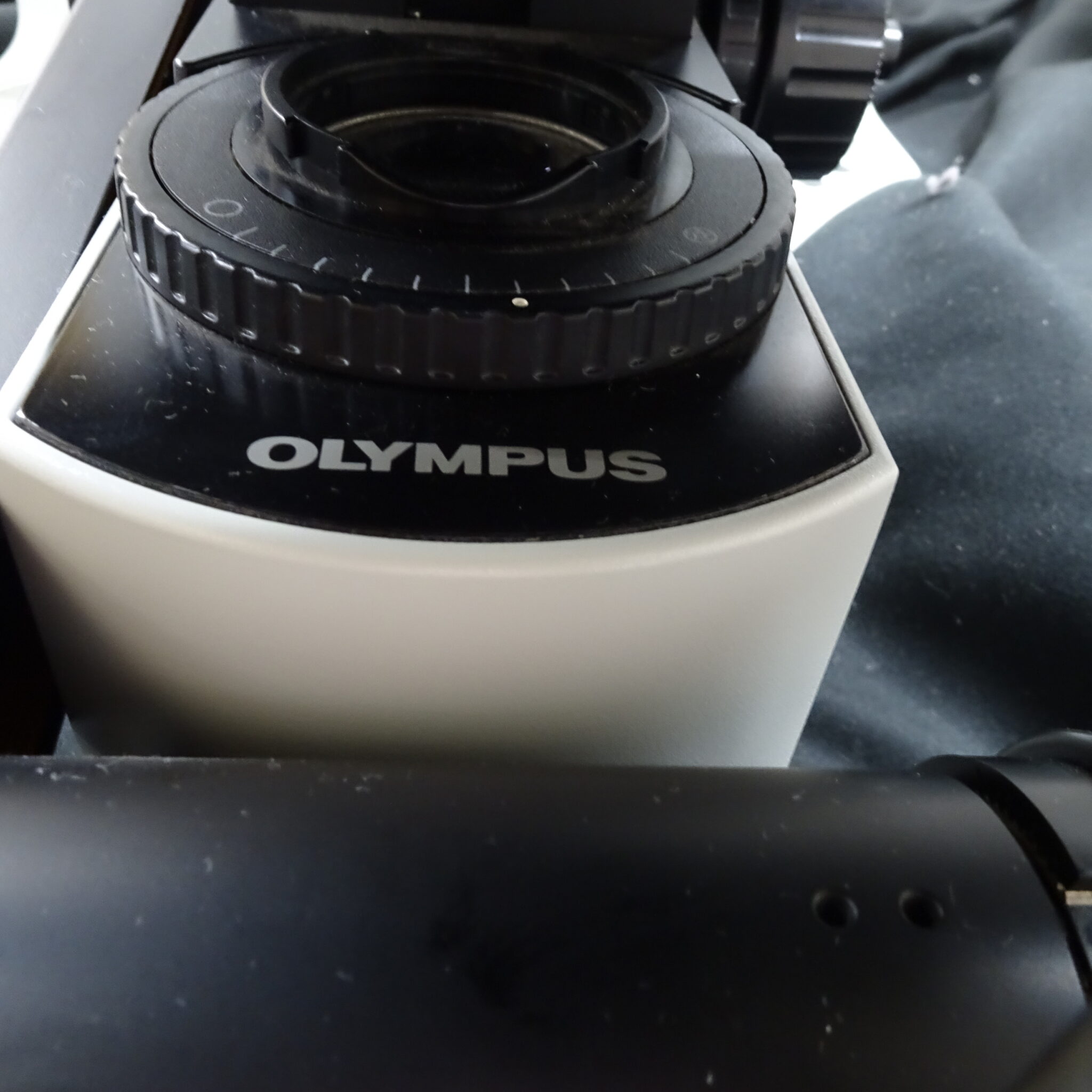 オリンパス/BX51WI/4×,10×,20×/研究用ステージ固定式正立顕微鏡/