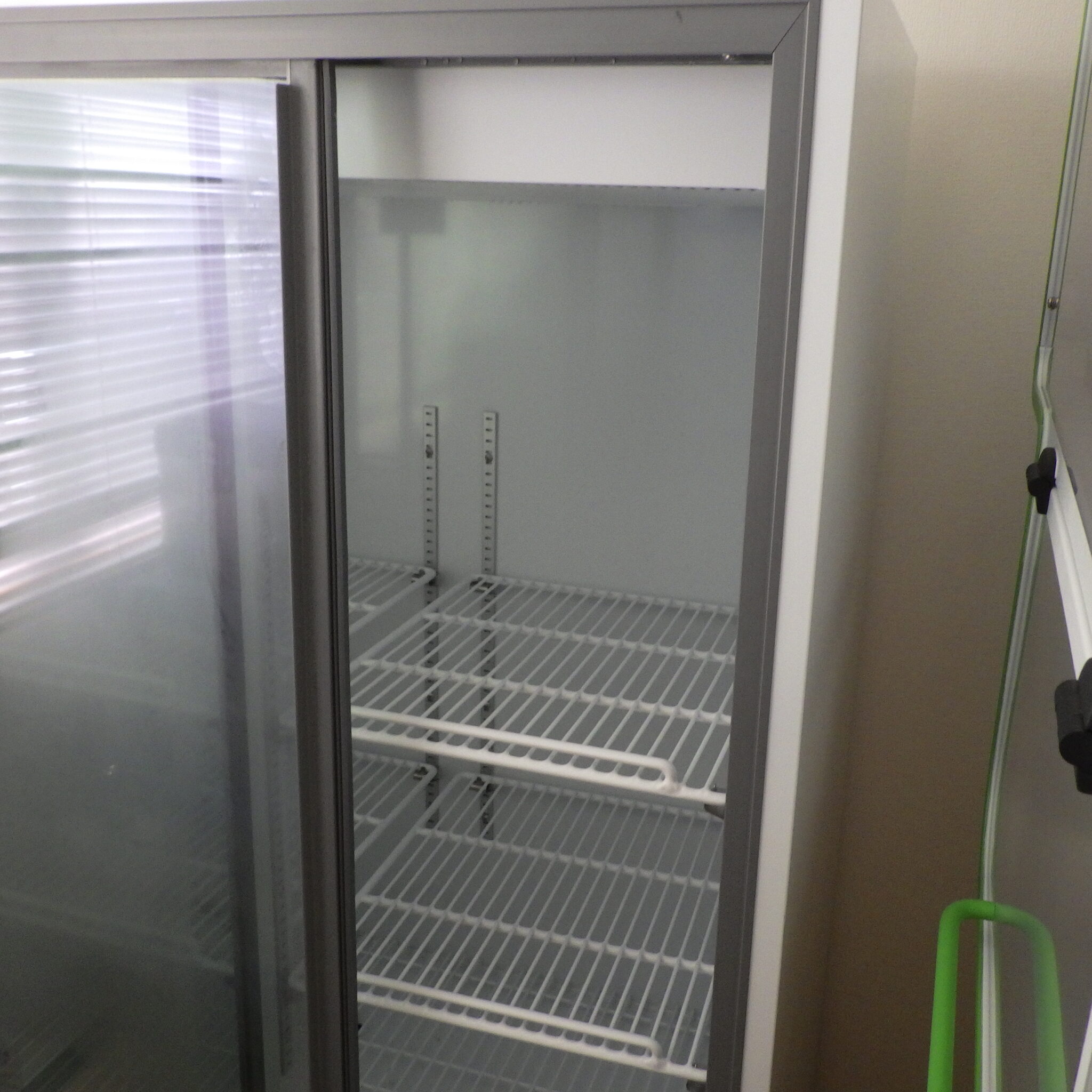 2929-4・サンデン/MU-0914X/冷蔵ショーケース/ キュービック標準型/ 337L/