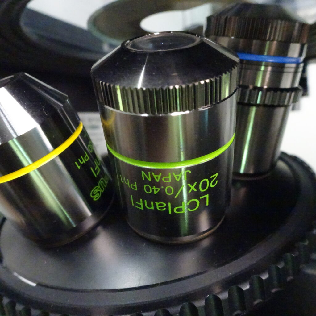 オリンパス/ IX71-22TFL / 蛍光倒立顕微鏡/DP-70+TH4-100+U-LH100HGAP0+BH2-RFL-T3付属/