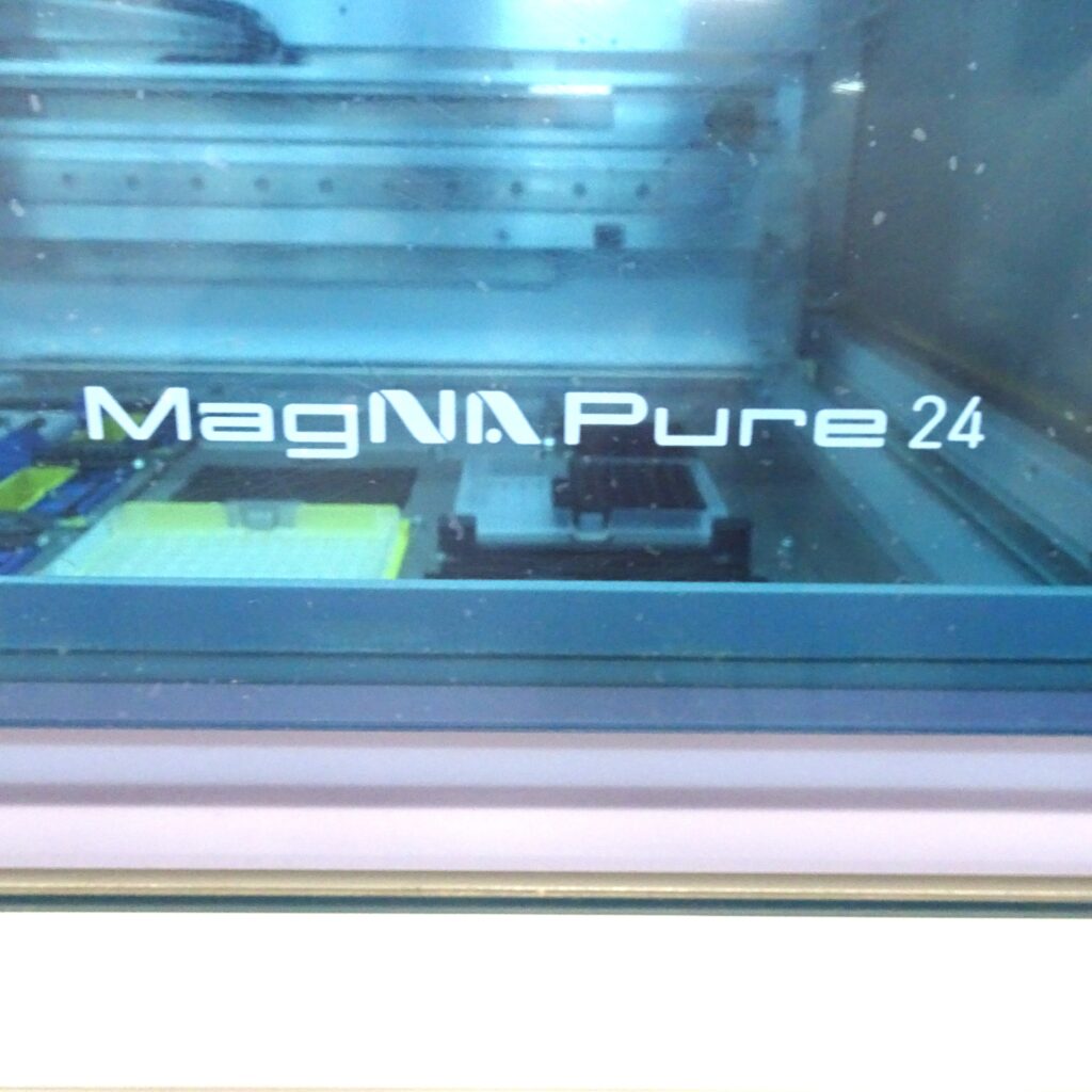 ロシュ/MagNA Pure 24 /マグナピュア24インスツルメント/全自動核酸精製装置/架台付き/